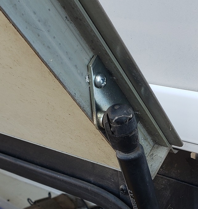 Falling Cargo Doors? - My Bounder